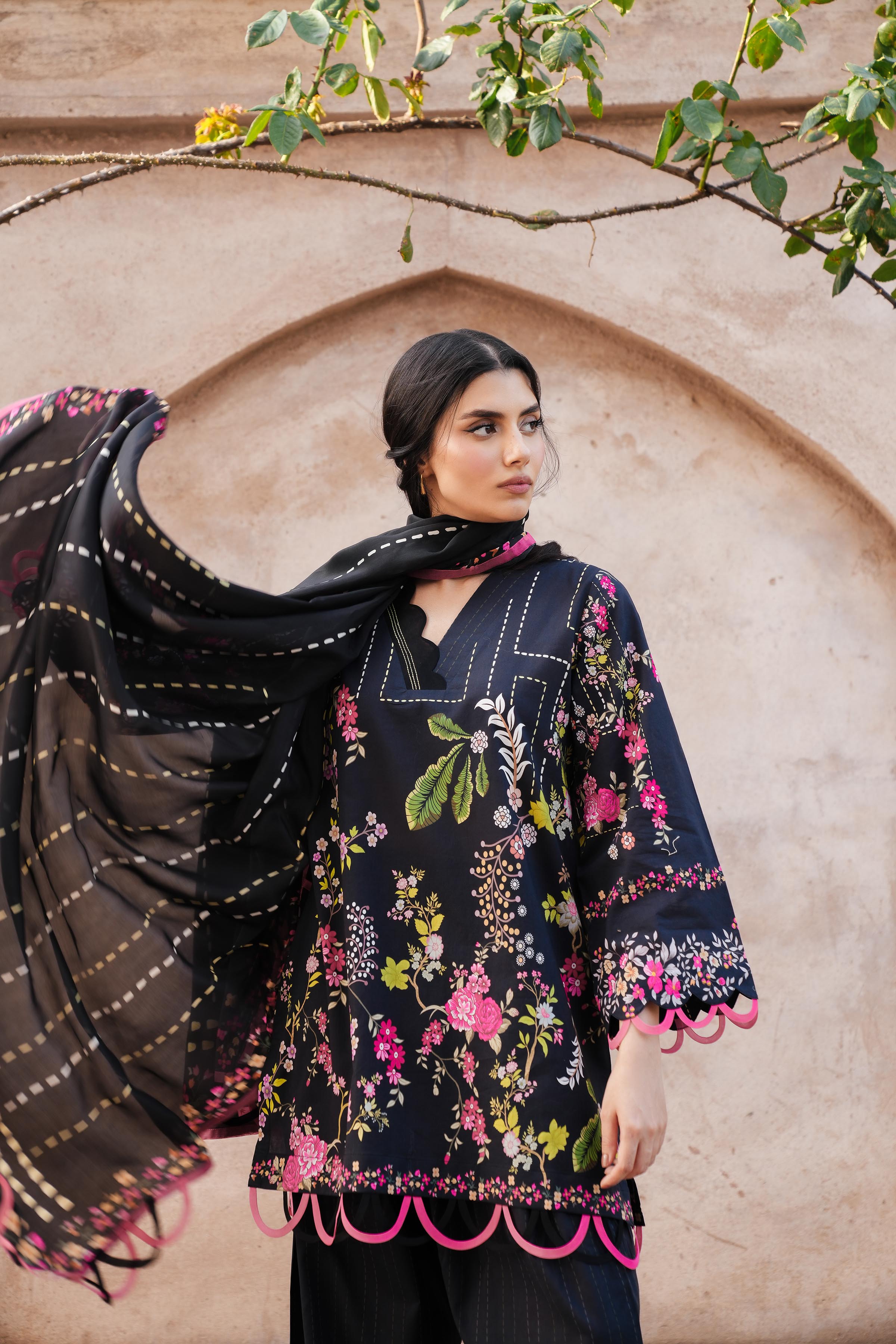 Black Sparkle Matching Set – Studio Mehr