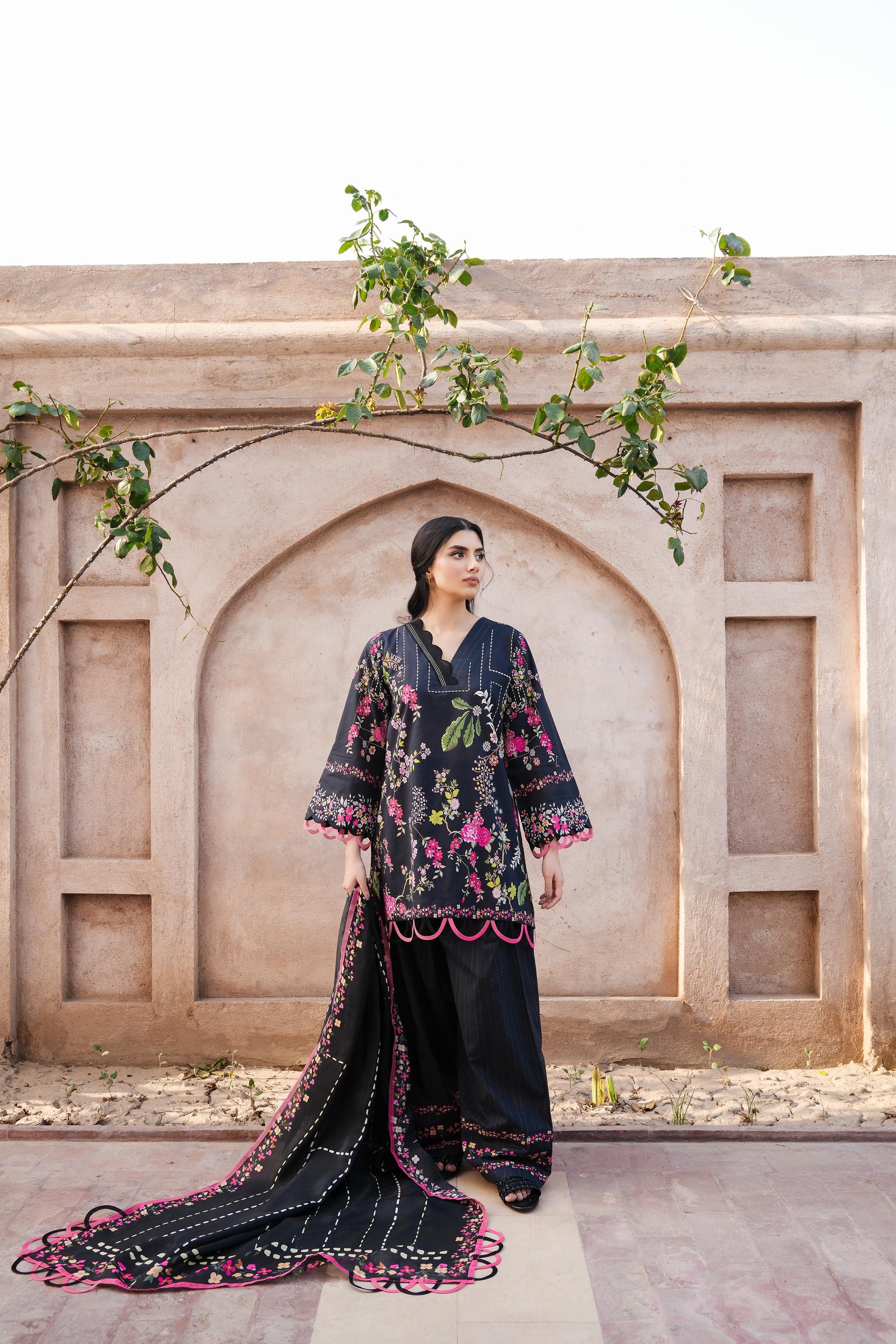 Black Sparkle Matching Set – Studio Mehr